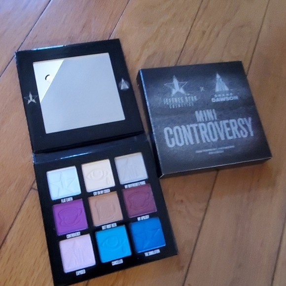 Best in Makeup Posh Party on Poshmark